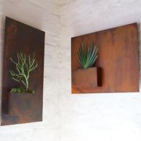 China Wall mounted weathering steel decorative small flower pot for sale