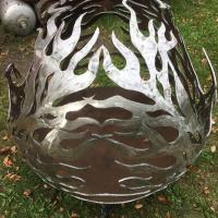 China 31 Inch Corten Steel Fire Pits Garden Decor Metal Sphere Fire Pit ISO for sale