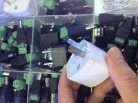 China Convenient and Multi-functional AC Universal Power Adapter Converter to US/UK/AU/EU for sale