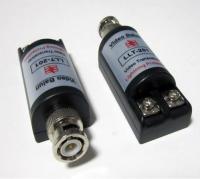 China Secure CCTV Coax BNC Video Balun Transceiver Adapter for Camera DVR Black Housing for sale