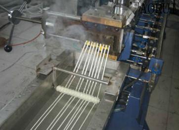 China Recycled Film Bottle Flakes Granule Machine Non - Woven Granule Extrusion Line for sale