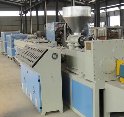 China Low Consumption PVC Pipe Plastic Extrusion Machine 35-800kgs / Hour for sale