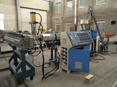 China WPC PVC Desk Chair Board Extrusion Line 1220×2440mm with 600 kg/h Capacity and 2 Conical Screws for sale