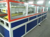 China WPC Hollow Solid Profile Production Line with 160-280kg/h Output and 50-75% Wood Fiber Content for sale