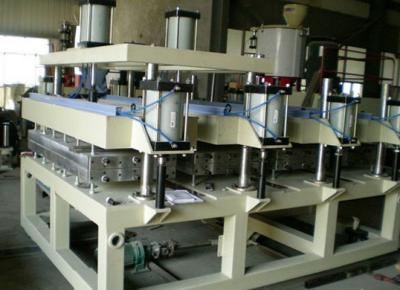 China Extrusion PVC Foam Board Machine with Twin Screw Design CE / ISO9001 for sale