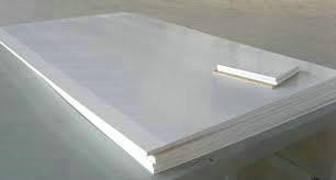 China Recycled PE PP WPC Board Production Line with Dual-Screw Extruder - 1220mm Width, 3-30mm Thickness Options for sale