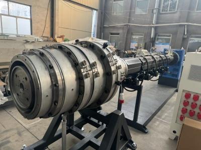 China HDPE Pipe Production Line 16mm to 630mm Single Screw Extruder 260kw Motor for sale