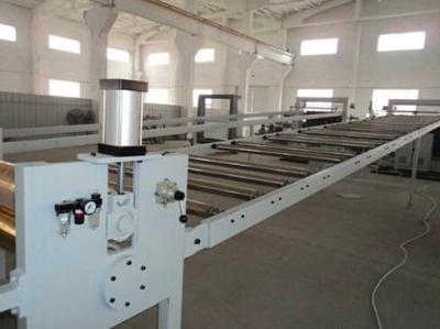 China Multi-Layer Plastic Board Single Screw Extruder 120mm 3000mm Width for sale