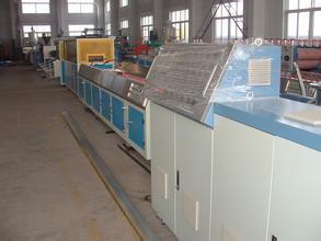 China WPC Profile Production Line for Pallet Decking Fence 65mm Twin Screw Extruder for sale