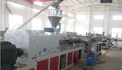 China WPC Foam Board Production Line with Transferring Machine - 1220mm Width, 5-30mm Thickness for Kitchen & Furniture Boards for sale