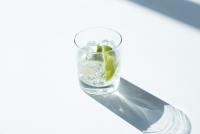 China Crystal Clear Glass Drinking Cups 7OZ For Drinking Scotch Vodka for sale
