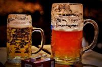 China 500ML Classic Glass Beer Mug With Handle Customized Acceptable for sale