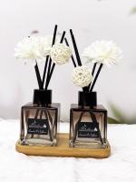 China Clear Crystal Glass Perfume Bottles Refillable 100ml Reed Diffuser Bottles for sale