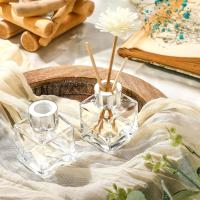 China Clear Crystal Glass Perfume Bottles Refillable 100ml Reed Diffuser Bottles for sale