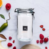 China 1L Empty Seasoning Containers  Transparent Kitchen Glass Jars With Black Lid for sale