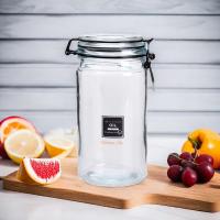 China 1L Empty Seasoning Containers  Transparent Kitchen Glass Jars With Black Lid for sale