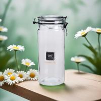 China Kitchen Empty Glass Jars 1.5L Glass Food Storage Canister With Clip Lid for sale