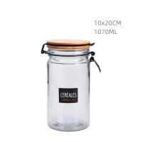 China Empty Seasoning Glass Containers 1L Large Glass Jars With Bamboo Lids for sale
