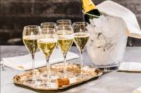 China 240ML Crystal Wine Glass Hand Blown Wedding Flutes Wine Glasses for sale