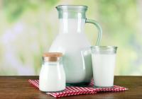 China Reusable Glass Milk Jars Vintage Milk Drinking Bottles 1000ML for sale