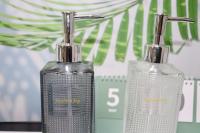 China 500Ml Capacity Transparent Glass Bottle For Soap Dispenser for sale