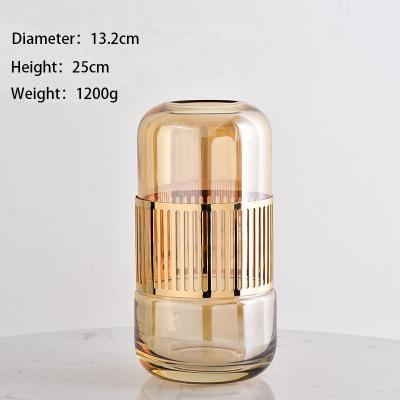 China Elegant Modern Vintage Style Glass Vase Decor For Flowers Decorative Centerpiece for sale