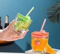 China 350ml Clear Reusable Glass Cups With Lid And Straw Glass Tumbler Sealed Carry On for sale