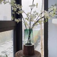China H29cm Elegant Glass Vase Home Decor Living Room Office Centerpieces Wooden Base for sale