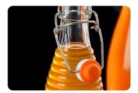China 1000ml Capacity Clear Leak Proof Small Glass Bottles Reusable Vintage Glass Milk Jars For Refrigerator Storage for sale