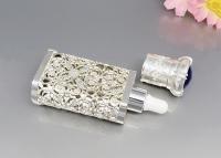 China Decorative Glass Perfume Bottles 10ml Flat Shape Fashionable Appearance for sale