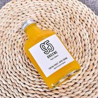 China Eco Friendly Glass Beverage Bottles 100ml Small Flat Coffee Cup With Aluminum Lid Milk Tea Bottle for sale