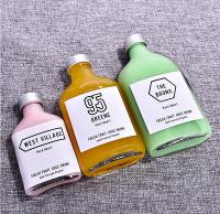 China Eco Friendly Glass Beverage Bottles 100ml Small Flat Coffee Cup With Aluminum Lid Milk Tea Bottle for sale