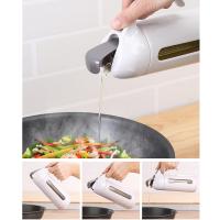 China H20.5cm Acrylic Housing 500ml Glass Olive Oil Bottle for sale