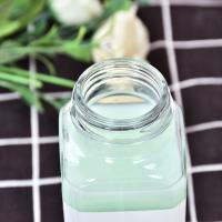 China Square Clear Glass Beverage Bottles 500ml Custom Label With Plastic Screw Lid for sale