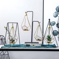 China Modern Minimalist Wind Cradle Hanging Candle Holders With Metal Frame for sale