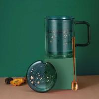 China Star Green Borosilicate Personalized Glass Cup Double Layer for sale