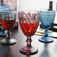 China Custom Green Pink Blue Gray wine glass Vintage Pattern Embossed Wine Goblet glass for sale