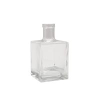 China 500ml Square Clear Glass Wine Bottles Glass Liquor Bottle With Cork Anti Skid for sale