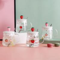 China Pink Strawberry Shape Borosilicate Glass Cup 440ml With Heat Transfer for sale