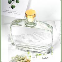 China Transparent 300ml 500ml Empty Glass Wine Bottles Embossing Electroplating for sale