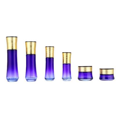 China Luxury 120ml 50g Cosmetic Glass Bottles Hot Stamping With Screw Cap for sale