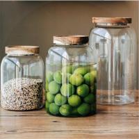 China 1300ml 2000ml 2800ml Borosilicate Empty Glass Jars With Wood Lid for sale