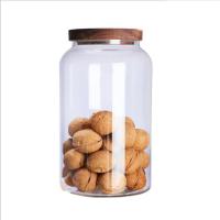 China 1300ml 2000ml 2800ml Borosilicate Empty Glass Jars With Wood Lid for sale