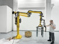 China Floor‑mounted Pneumatic Assist Manipulator Arm 200kg Load for Server Cabinet Material Lifting Handling for sale