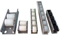 China Sliding Industrial Iron Roller Track Gravitational rack accessories with PP wheel for sale