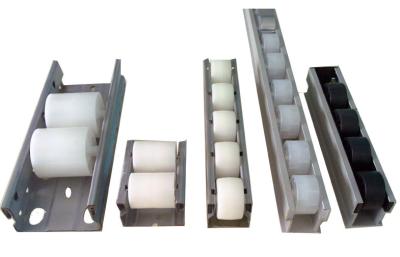 China Sliding Industrial Iron Roller Track Gravitational rack accessories with PP wheel for sale