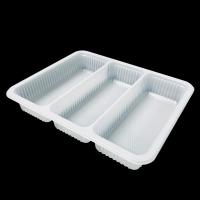 China Food Grade PP Plastic 3 Compartment Chicken Wrap Tray Freezer Safe for sale