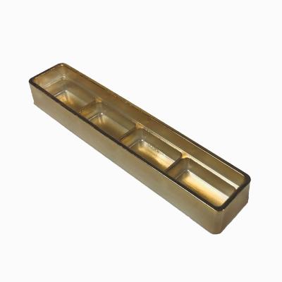 China Custom 4-Compartment Gold PET Plastic Tray for Bakery Packaging for sale