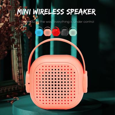 China 40mm 5W Wireless Portable Bluetooth Speaker with 500mAh Battery, TF Card & FM Radio Support for sale