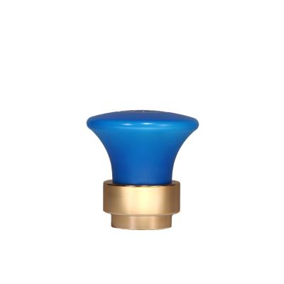 China Food Grade PET Crown Shaped Liquor Cap 65% ABV Alcohol Resistant Embossed Logo Custom for sale